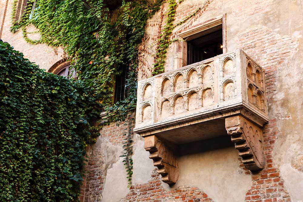 Where is the real Romeo and Juliet balcony? – Touchstone Lofts